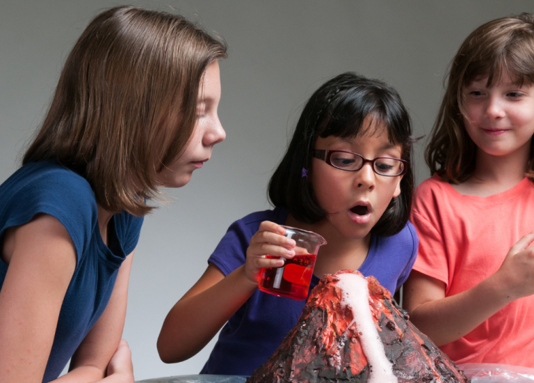 Science Experiments For Fall | Happy Camper Live